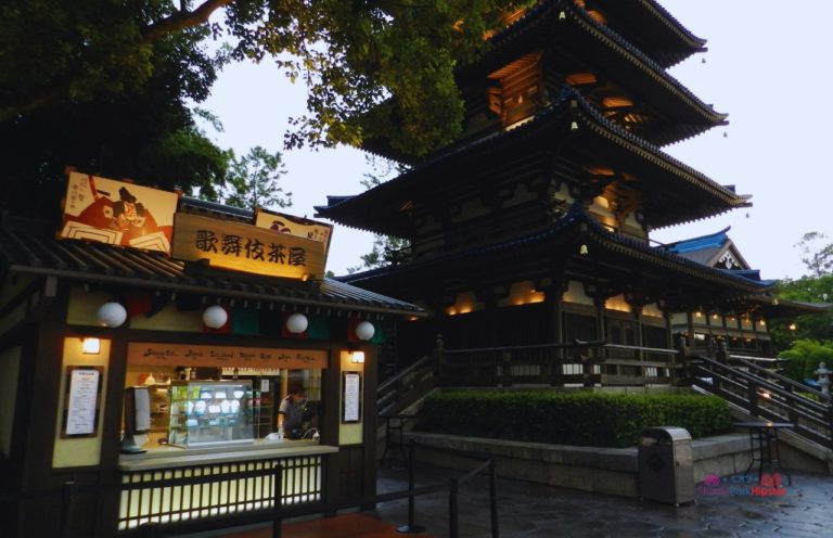 Ultimate Guide to ALL Epcot Japanese Restaurants (menus, ambience ...