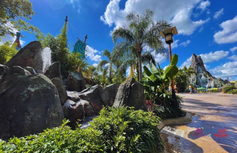 27 Easy Volcano Bay Tips For Your First Visit (2025 Guide for Beginners ...