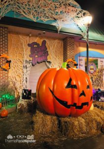2025 Ultimate Guide to Hersheypark Halloween & Dark Nights: Food ...