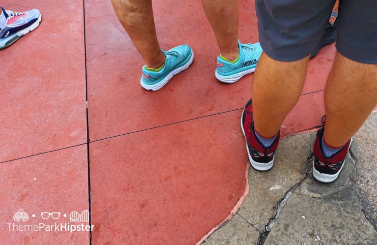 7 BEST Shoes for Walking Around Disney World Revealed - Your Feet Will ...